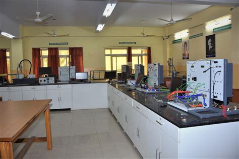 Heat Transfer Lab - KIIT School of Mechanical Engineering