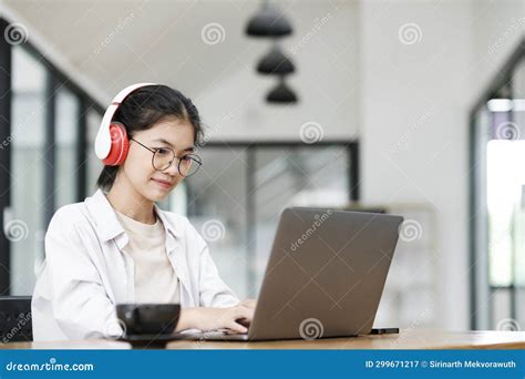 Image result for Student Using Computer Picture