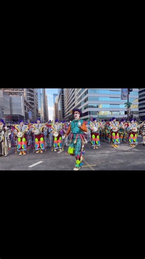 22K views · 981 reactions | 🎭🎶 Quaker City String Band | Mummers Parade 2026 🎶🎭 Watch the Quaker City String Band light up the streets of Philadelphia at the iconic Mummers Parade on January 1, 2026! From dazzling music to jaw-dropping costumes, this performance captures the unmatched energy and creativity of one of Philadelphia’s most beloved New Year’s Day traditions. 📍 Location: Broad Street, Philadelphia, PA 📅 Date: January 1, 2026 ✨ Don’t forget to like, comment, and subscribe for mor