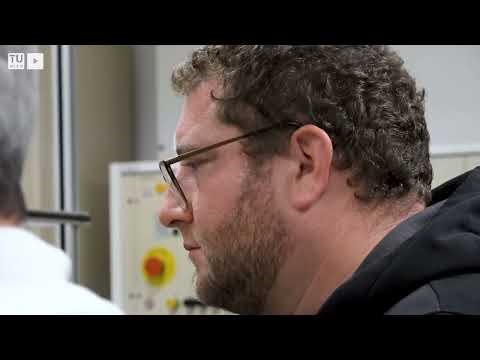 World Record? The Smallest QR Code Ever Made 😳📱 (1.42 Micrometers!)