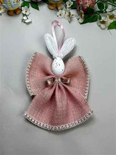 Hi Girls!🤗 Here is my new project 😊 I used the jute fabric and foam egg to make this cute adorable Easter Bunny🥰 Hope you will like the idea 🙏 Don’t forget to share & comment if you like it 🥰🙏 #easterdecor #viralreels #EasterBunny #diy #handmade | Decoration