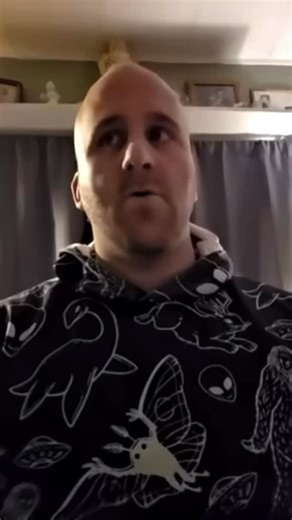 30 Years of Alien Abduction | EP.333 At just six years old, Herbert was safe in his bedroom—until an unearthly voice called him outside. Confused and terrified, he stepped into the night and looked up to see an unknown spacecraft hovering silently above. In an instant, he was aboard. That childhood encounter was only the beginning. For the past thirty years, Herbert has lived a life repeatedly interrupted—abducted without warning by beings not of this world. Taken from his bed or even in broad d