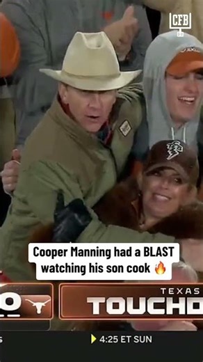 Cooper Manning Had A Blast Watching His Son Cook 😂