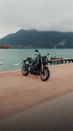 Exploring the Honda Hornet 1000 Motorcycle