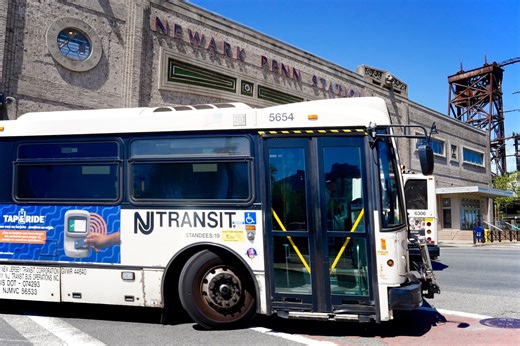 NJ Transit Halts Transition to Electric Buses After Federal Funding Freeze