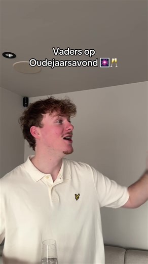 Video's van Jari Bierman (@jaribierman) met Fireworks Display Show (Firework New Year Years Eve 4th of July Explosion Exploding Noise Clip) [Sound Effect] - Finnolia Sound Effects