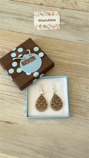 How to make wooden earrings!Created using the xtool M1 ultra! #diy #xtool #gift #lasercutting #how