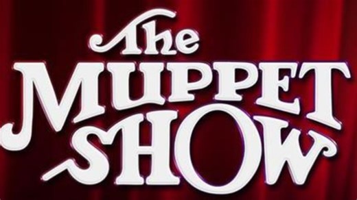 Get your first look at Sabrina Carpenter & Seth Rogen in 'The Muppet Show'