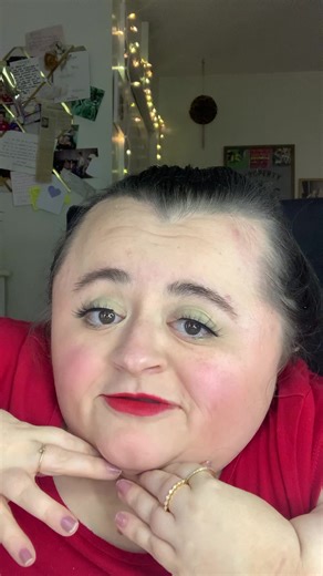 Martha May Whovier Inspired Holiday Makeup Tutorial