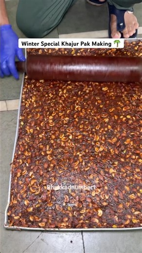 Winter Special Khajur Pak Making in #surat #youtubeshortsindia #ytshortsindia