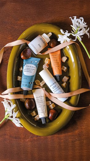 Absolution on Instagram: "Notre top 10 des produits les plus aimés en 2025 🌟. Et vous, quels sont vos indispensables ? ___ Our top 10 most-loved products of 2025 are here ! And you? What are your must-haves?"