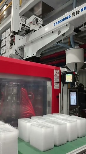 The Future of Injection Molding: 3-Axis Servo Robot Showcase #industrialrobotics #injectionmolding