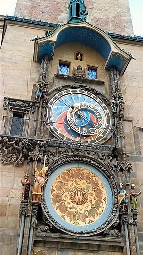 The Magic of Prague’s Astronomical Clock| Czech Republic |Europe #travel #prague #praguecity