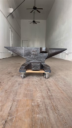 For sale, a fantastic 517 lb vintage UAT (Usines Acieres a Turnhout) anvil from Belgium. These have become very popular anvils and I get great feedback about them. This one is unique in that it is the only UAT I’ve had with a side shelf, and an interesting curved side shelf at that. Also has an upsetting block and excellent rebound. The face shows little wear and the edges are clean. Great larger anvil made out of pure steel. Highly recommended. For pricing info please send a message. I can ship