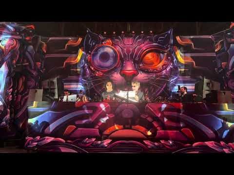 Victor Lou B2B Blazy - Intro FE!N, The Techno Code (Mundo Psicodelico 2025)