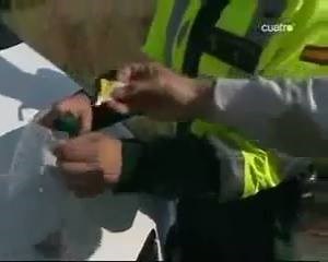 2.3K views · 7 comments | Te sorprendería saber cuántos conductores confiesan haber cogido el coche tras consumir drogas; en este vídeo de Cuatro te mostramos un claro ejemplo. Pero este dato, el de las drogas más consumidas por los automovilistas y mucho más te lo cuenta mañana la Fundación Línea Directa en su estudio #SINdrogasalvolante. | Línea Directa Aseguradora | Facebook