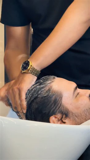 John Barber | A SUA BARBEARIA ✂️ on Instagram: "Atendimento personalizado ao nosso cliente forte, obrigada pela parceria!⚡️💈 #barbearia #barber #johnbarber"