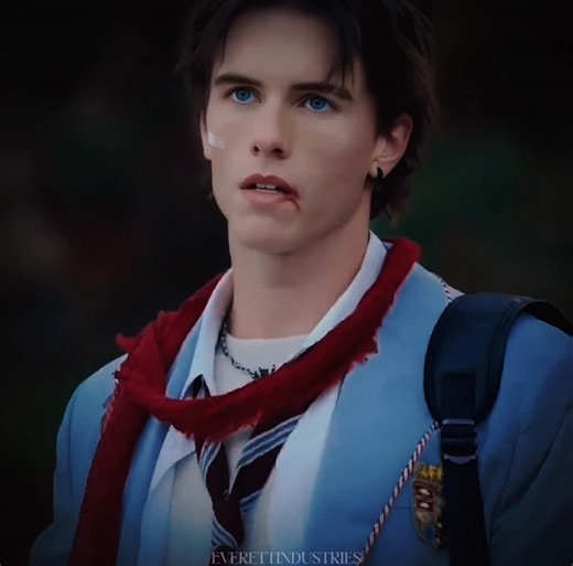 Hunter Everett x Lucas Wilder 🙂‍↕️ @gregduffylive #theprincesfirstlove #straightuntilhekissedme #shortdrama #fyp #edit ||Straight Until He Kissed Me|| ||The princes First Love|| Manga boy love enemies to lovers Edit Popular Vertical series ReelShort GoodShort suhkm tpfl