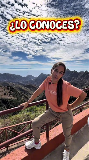 ⚠️IMPORTANTE este lugar está en un entorno natural reserva de la Biosfera, es único y todos podemos disfrutarlo, pero hay que cuidarlo y respetarlo. 🙏😍 🤷‍♀️Se llama Casa Santiago y es uno de los lugares que más nos gustan de Anaga🙆🏼‍♂️ 👉En total pagamos 53,10€ (3p) 🅿️No tiene aparcamiento. No puedes aparcar en cualquier sitio impidiendo el paso de la guagua en el cruce ni de los demás coches. Bajando el cruce se puede aparcar perfectamente. ♿️ Es accesible a pmr en varias zonas 🚾No está 