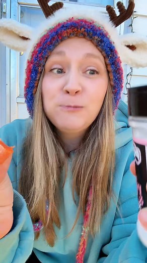 Salt & vinegar seasoning is the cheat code for snacks, popcorn, fries, veggies—literally EVERYTHING. Obsessed. 襤 | The Bubbly Chicks | Facebook