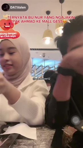 Milen Ngedate ke Mall Bersama Mila