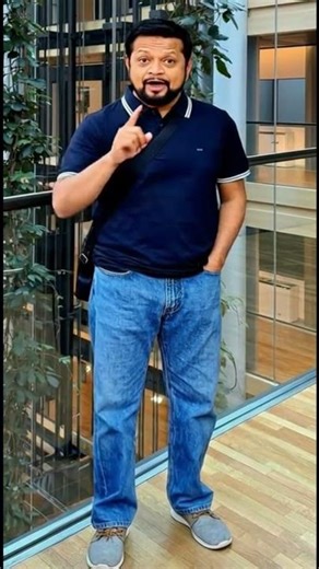 স্মার্টফোন শুধু সেলফি তোলার জন্য নয়: এটি বিপ্লবের হাতিয়ার।