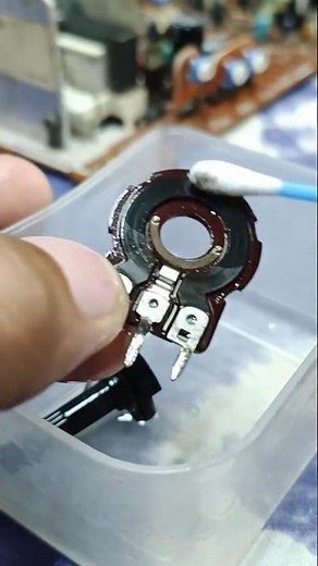 Effective Method for Cleaning Your Potentiometer