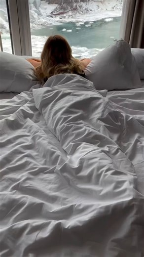 26K views · 309 reactions | Sheraton Fallsview hotel offers a perfect blend of spectacular views, tasty food, and a relaxing atmosphere! Rise and shine with Niagara Falls in view, treat yourself to amazing Italian at Massimo's Niagara, or fuel up at the Fallsview Grand Buffet!⁠ ⁠ : @todotoronto⁠ ⁠ #hotel #niagarafalls #getaway #staycation #chasingwaterfalls #sheratonfallsview #travel | Niagara Falls | Facebook