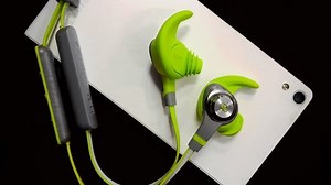 Обзор беспроводных спортивных наушников Monster iSport Intensity In-Ear Wireless