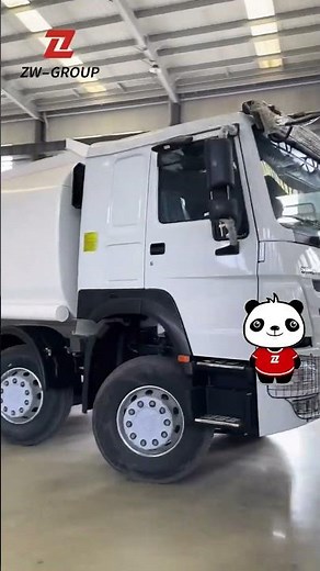 SINOTRUK HOWO 8×4 Fuel Tanker Truck