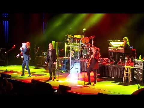 Three Dog Night Concert - Jeremiah was a Bullfrog
