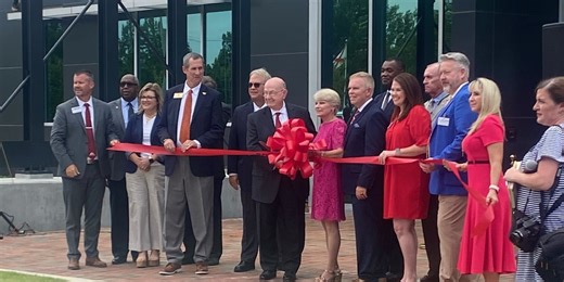 Gadsden State cuts ribbon on Advanced Manufacturing Workforce Skills Training Center