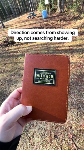 One-Minute Daily Devotional for Men's Spiritual Growth