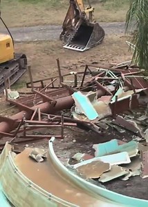 16K views · 47 reactions | WATCH: Stanley Falls Flume Demolition Underway at Busch Gardens Tampa Bay STORY: Stanley Falls Flume Demolition Underway at Busch Gardens Tampa Bay LINK: https://orlandothemeparkzone.com/2025/12/01/watch-stanley-falls-flume-demolition-underway-at-busch-gardens-tampa-bay/ #buschgardenstampa #buschgardenstampabay #buschgardens #stanleyfallsflume | Orlando Theme Park Zone | Facebook