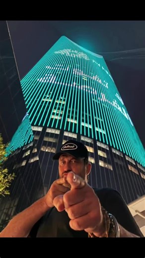 Every generation has the chance to rewrite what humanity looks like. We can’t change the past, but we can change the story we tell next. Let it be one of compassion, fairness, and shared hope. The future depends on how much we choose to care right now #gerardbutlerfans #gerardbutler #hollywood #redcarpetready