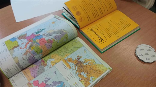 Języki Obce w Bibliotece? TAK! Świat dla Dociekliwych odkryty na...