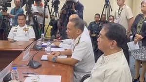 1.1K views | PANOORIN | Dating WESCOM Chief Alberto Carlos, iginiit na walang napag-usapang 'new model' o secret deal sa kanyang naging telephone conversation sa isang Chinese military attaché. | via Nimfa Asuncion #RP1News #RadyoPilipinas | Radyo Pilipinas | Facebook