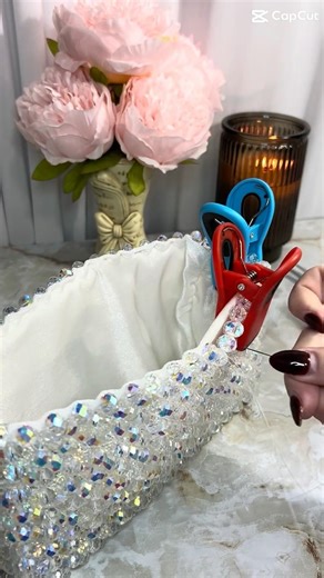 Tutorial disponible , aprende a poner el forro a tu bolso de perlas ✨#beadedbags #hechoamano