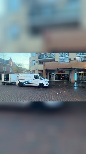 #gevelreiniging #glasbewassing #vanroijcleaning #geldropcentrum #hogedrukreiniging #hoogwerker | Van Roij Cleaning