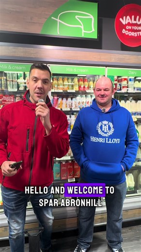 WHAT can one person grab in 60 seconds?! 🛒😱