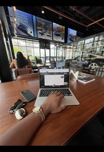 How To Trade Prop Firms the RIGHT WAY in 2026 Most traders fail prop firm challenges because they treat them like normal accounts. In this video, I break down how to trade prop firms the right way in 2026, covering risk rules, drawdown management, execution discipline, and the simple structure that makes the process easier than most people think. If you’ve struggled to pass or keep a funded account, this will show you how to approach prop firm trading with a clear system instead of blowing accou