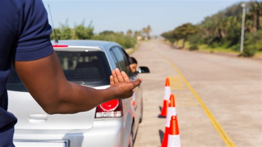 Driving instructors teach students to dodge danger on Zimbabwe roads - Zimbabwe Situation