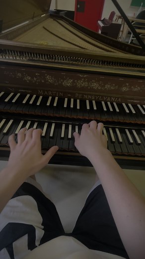 Adore the Melodies of Harpsichord Music