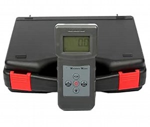 Portable Pinless Moisture Meter Inductive Moisture Meter for Wood Timber Bamboo and Other Materials Moisture Tester Measuring Range 0 to 70 Percent LCD Display