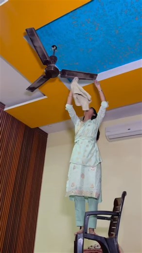 👑_modal_❤️_piyu_👑 on Instagram: "Visit this huge Jurassic world with all your favorite characters from CAMP CRETACEOUS. Meet Bumpy and her ankylosaurus herd, or the aggressive Toro. The Gyrosphere valley is home to many gentle herbivores like Sinoceratops or Brachiosaurus While the lagoon houses a terrifying Sea creature from earths past: mosasaurus. Make sure to stick around until the sun sets for a truly aspectacular sight: the bioluminescent parasaurolophus, that glow magically against the