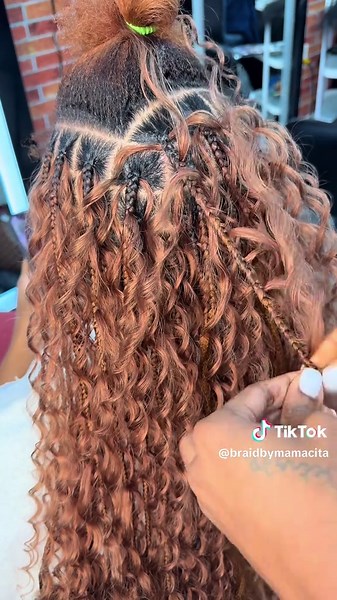 Creative Feed In Curls for Stylish Knotless Braids
