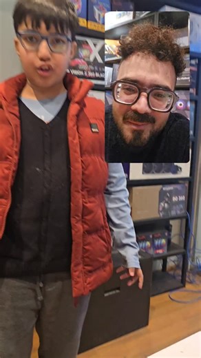 د پېښور ماشوم ګېمر خپل Dream Gaming PC د Paras Tech نه جوړ کړ | Honest Review 🔥🎮 📝 Reel Caption (Pashto) زه د پېښور نه خاص د Paras Tech ته راغلم چې خپل Dream Gaming PC جوړ کړم 💻🔥 دلته رښتیا professional team ده، proper guidance، original parts او clean build 💯 زه مکمل satisfied یم، performance next level ده 🎮⚡ که تاسو هم gaming PC build کول غواړئ، Paras Tech best choice ده ✔️ Strongly recommended! 📍 Paras Tech – Pakistan’s Trusted Gaming PC Builders #ParasTech #GamingPCPakistan #Peshawar