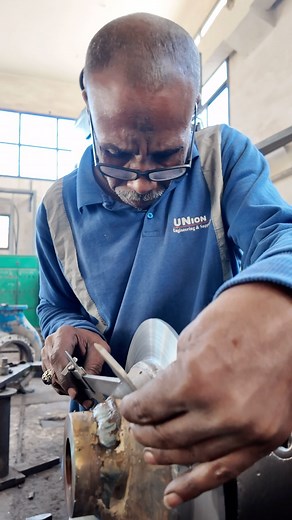 Machining small parts on a Colchester manual lathe 🔥🛠️🇪🇬#machining #turning #manualmachinist | مصنع الجندى للصناعات المتطورة-El Gendy for Advanced Industries