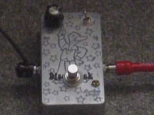 DIY Guitar Effects Pedal Demo - Phuncgnosis Envelope Filter/Auto Wah - Disco Duck