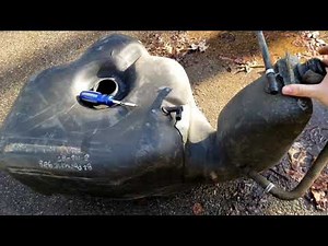 Porsche 928 fuel tank venting issue diagnosed and leak repair